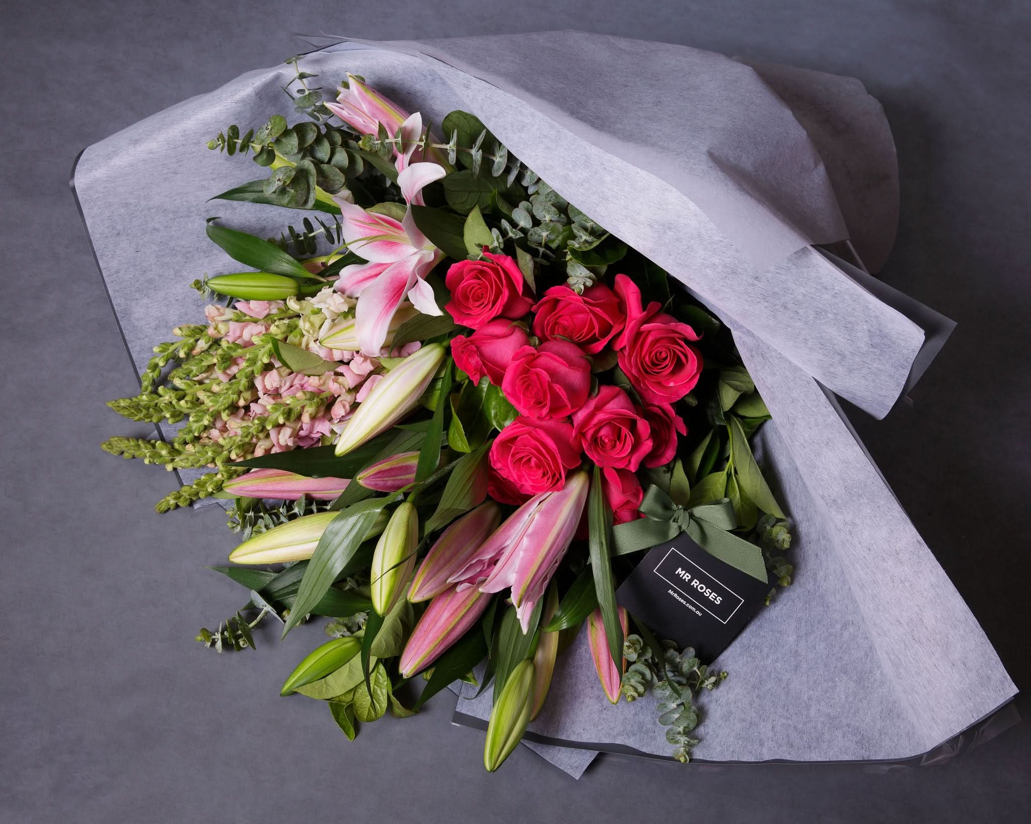 Seasonal Exquisite Flower Bouquet – Mr Roses